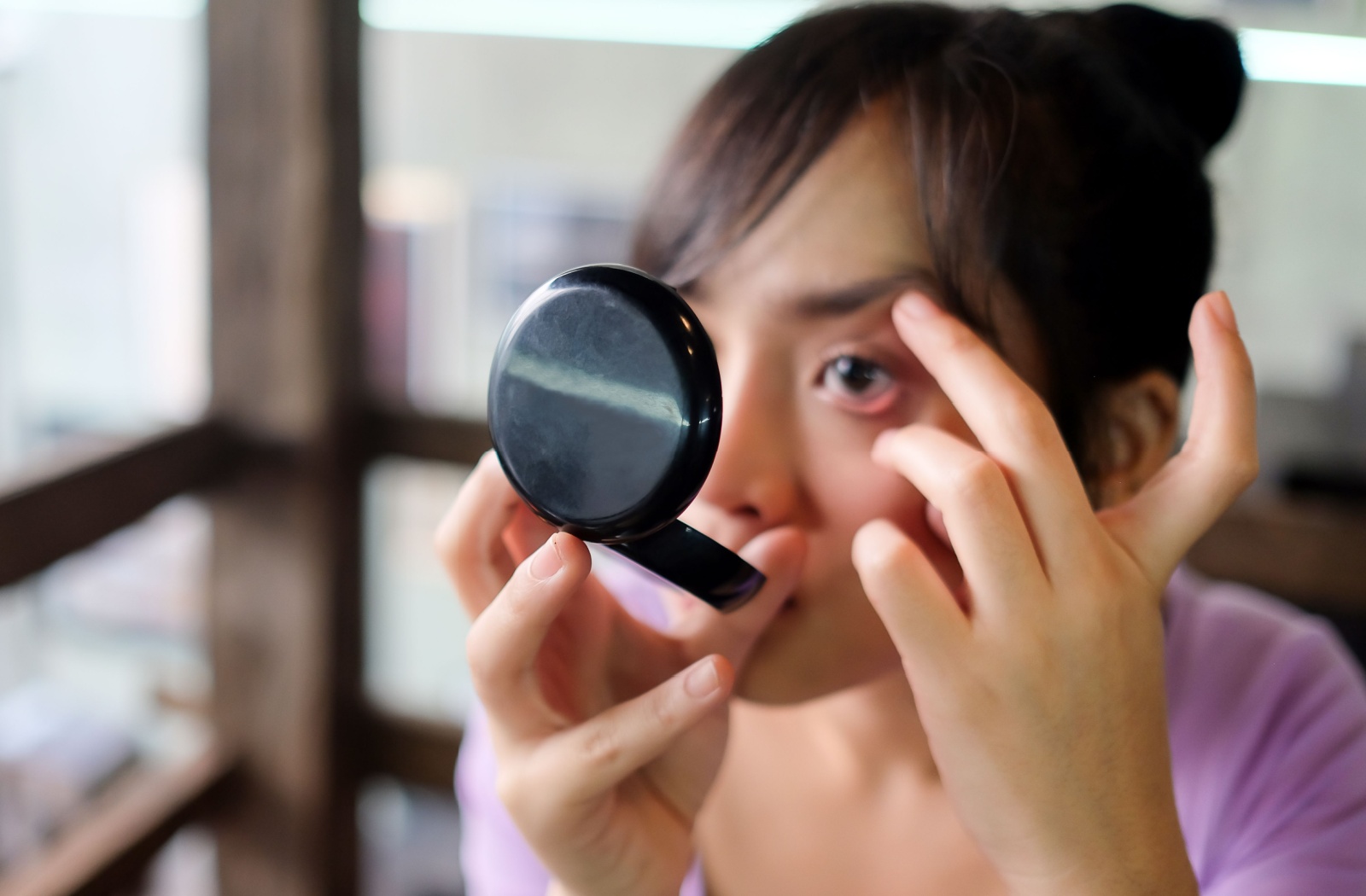 How to Tell if a Contact Lens Is Still in Your Eye | Austin